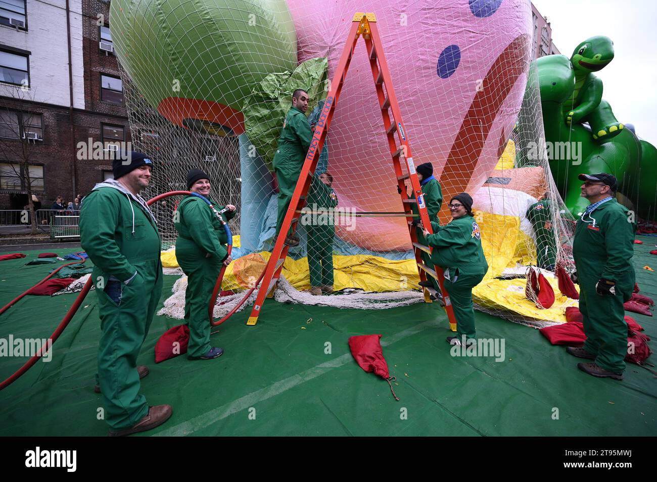 New York Usa 22nd Nov 2023 Members Of The Macys Inflation Team
