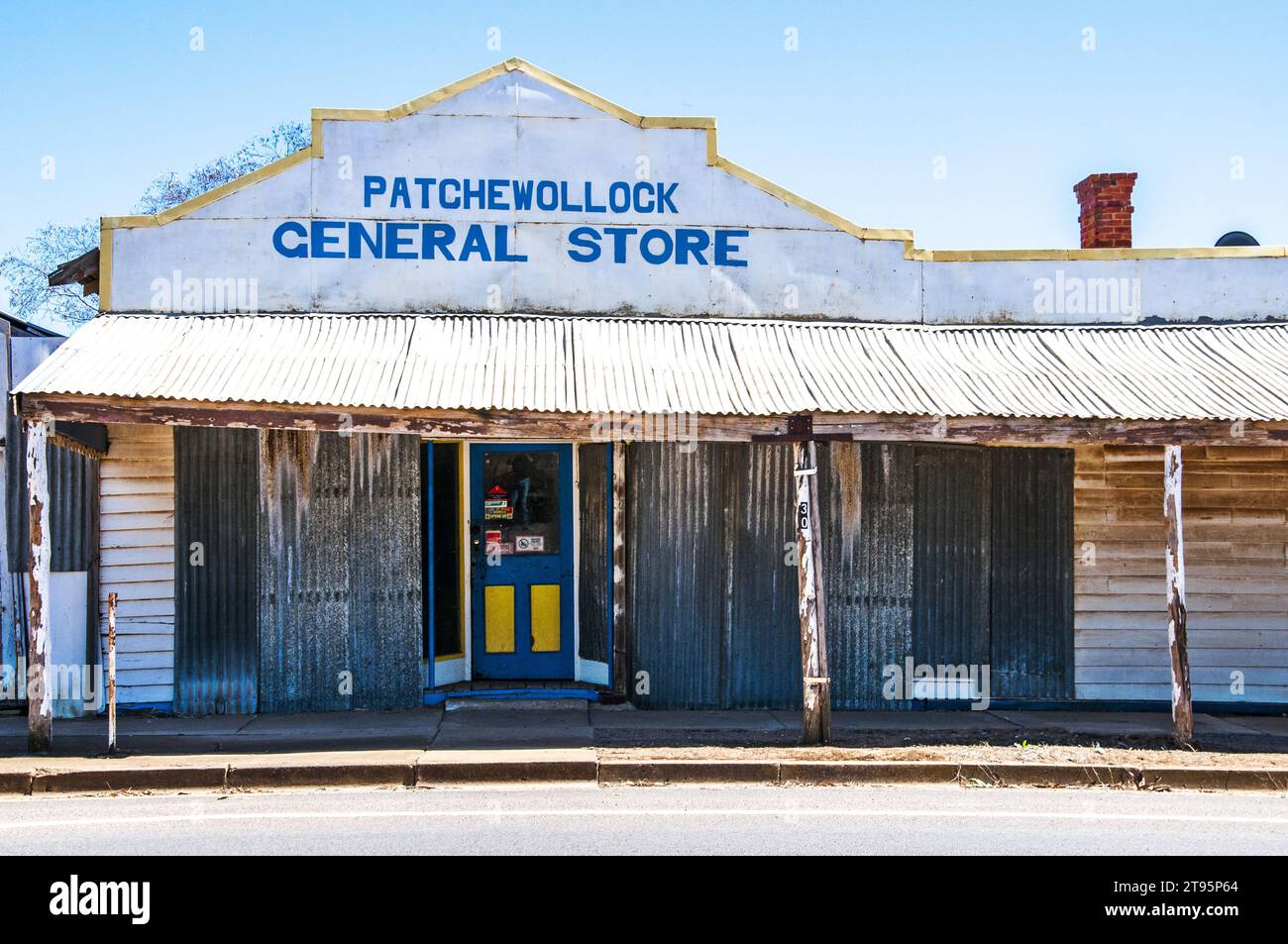 Crumbling general store at Patchewollock, a small town in the Mallee ...