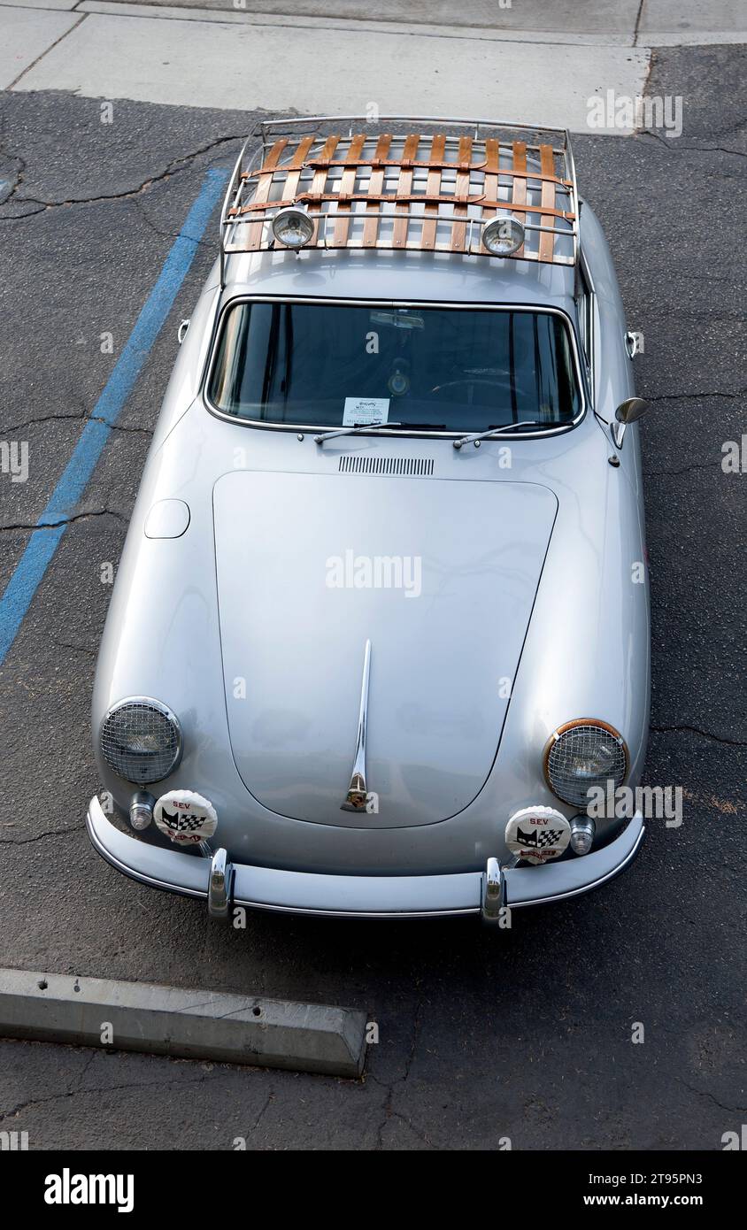 Vintage Porsche sportscars gather for a rally in Palm Springs ...