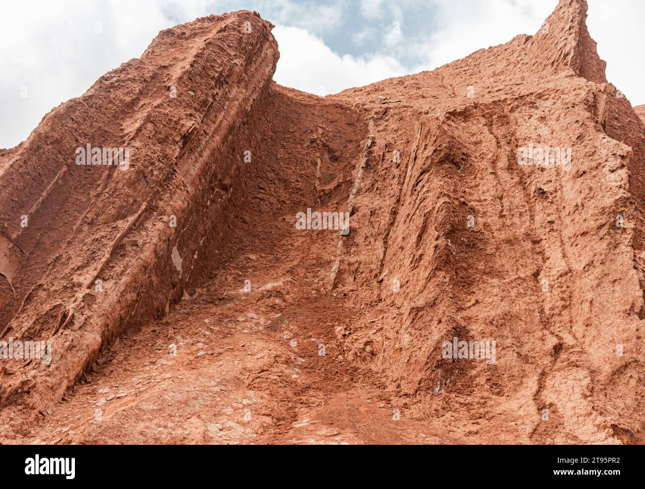 Weathered strata and rocks in the hot and arid desert Stock Photo - Alamy