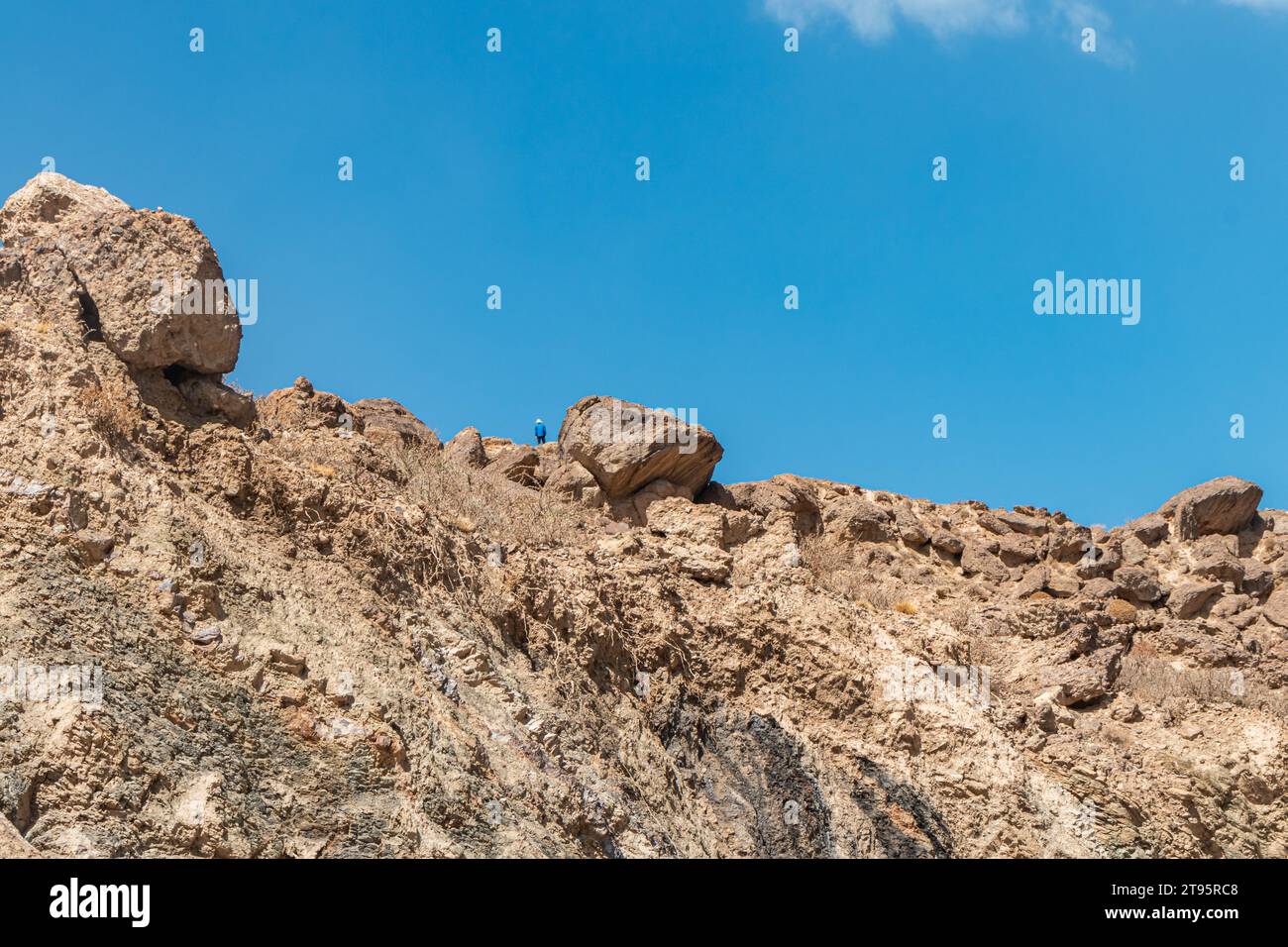 The desolate mountains of western China Stock Photo - Alamy