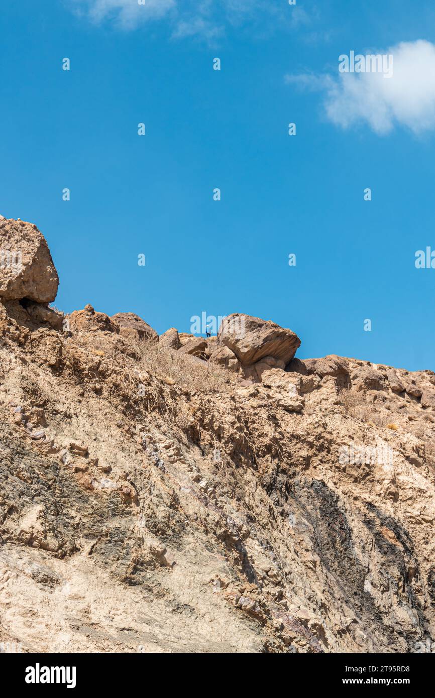 The desolate mountains of western China Stock Photo - Alamy