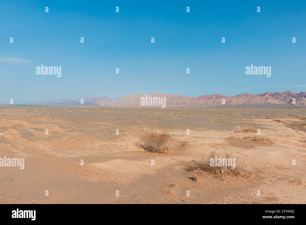 The arid and hot deserts of Xinjiang in western China Stock Photo - Alamy