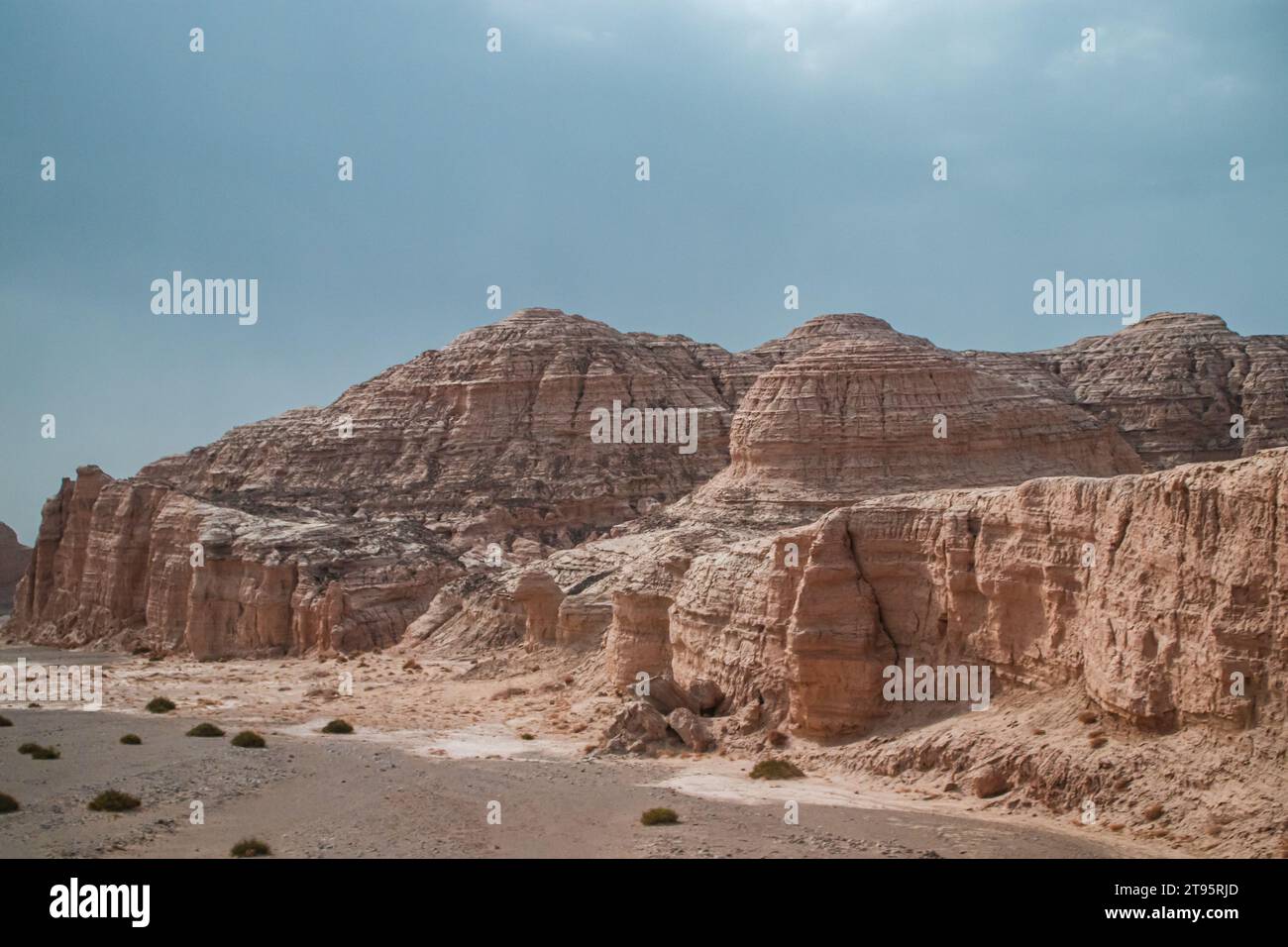 Weathering and erosion of rock strata Stock Photo - Alamy