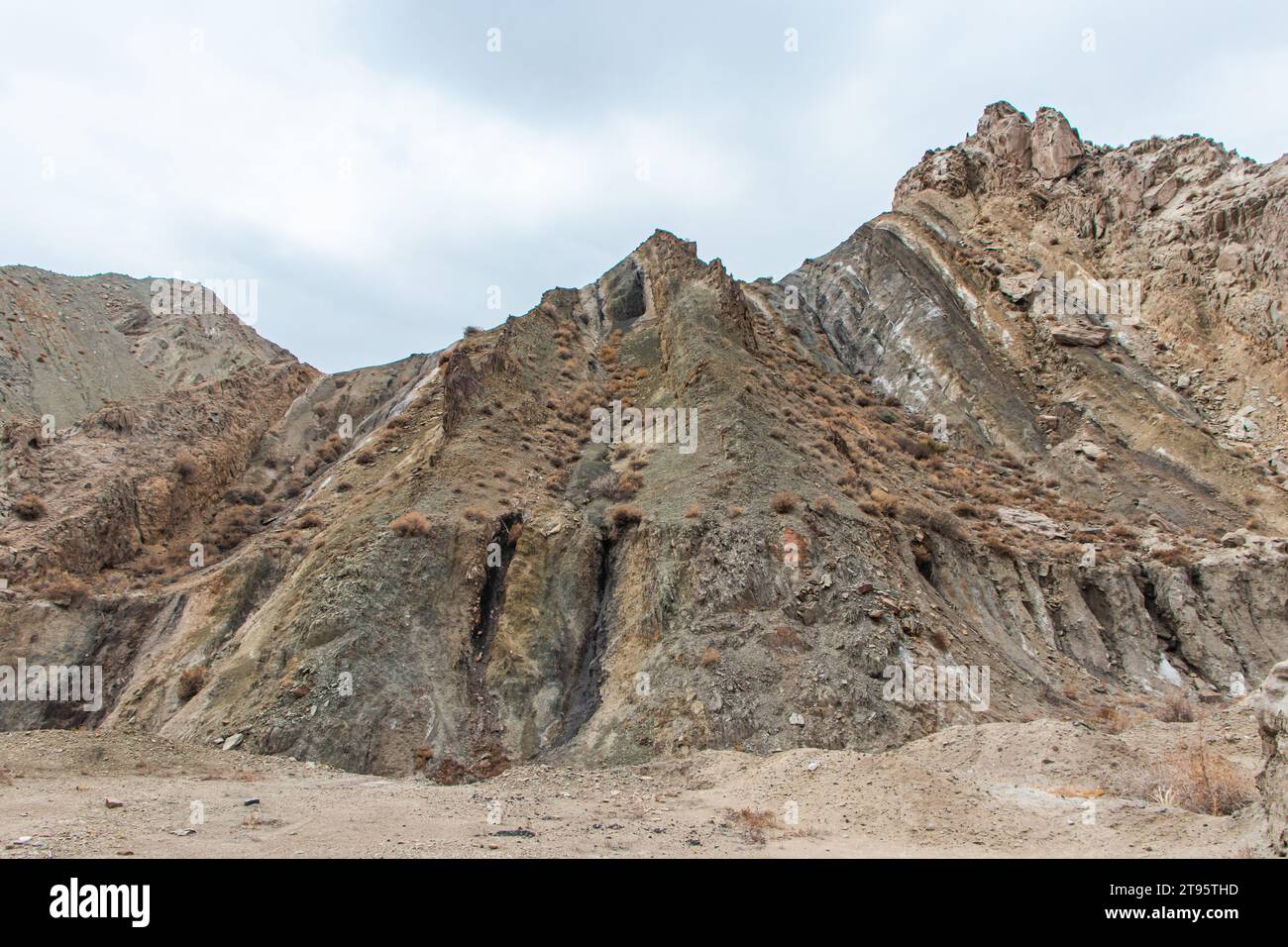 Formation tilt caused by tectonic movement Stock Photo - Alamy