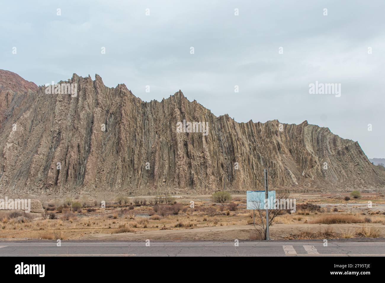Formation tilt caused by tectonic movement Stock Photo - Alamy