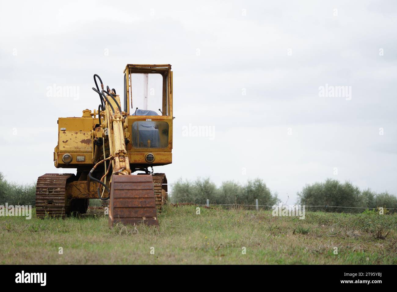 Escavatore - Ruspa Stock Photo - Alamy