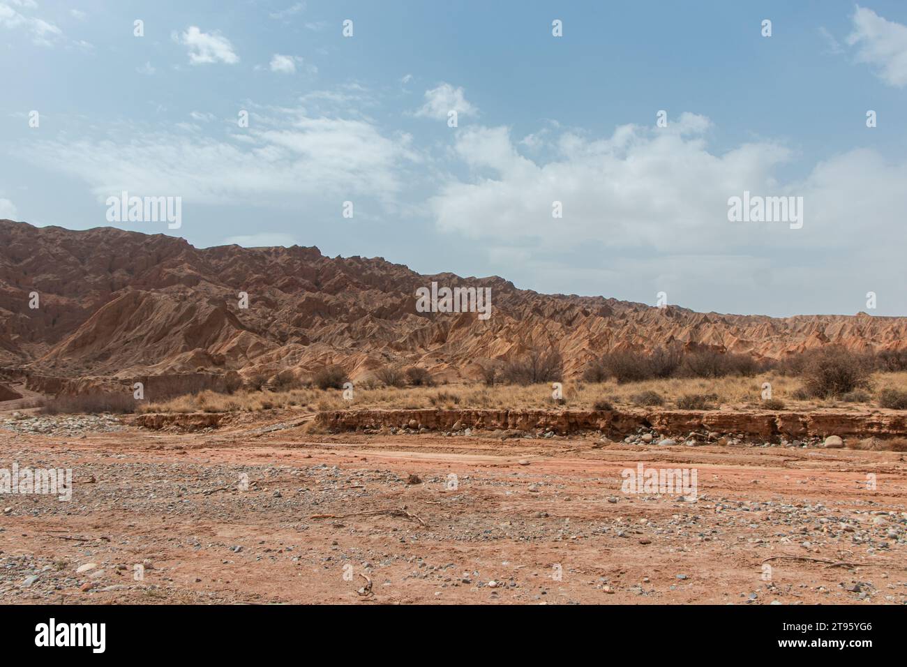 Weathered strata and rocks in the hot and arid desert Stock Photo - Alamy