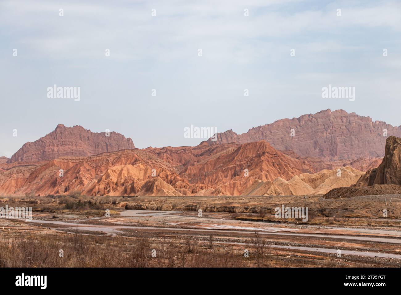 Weathering and erosion of rock strata Stock Photo - Alamy