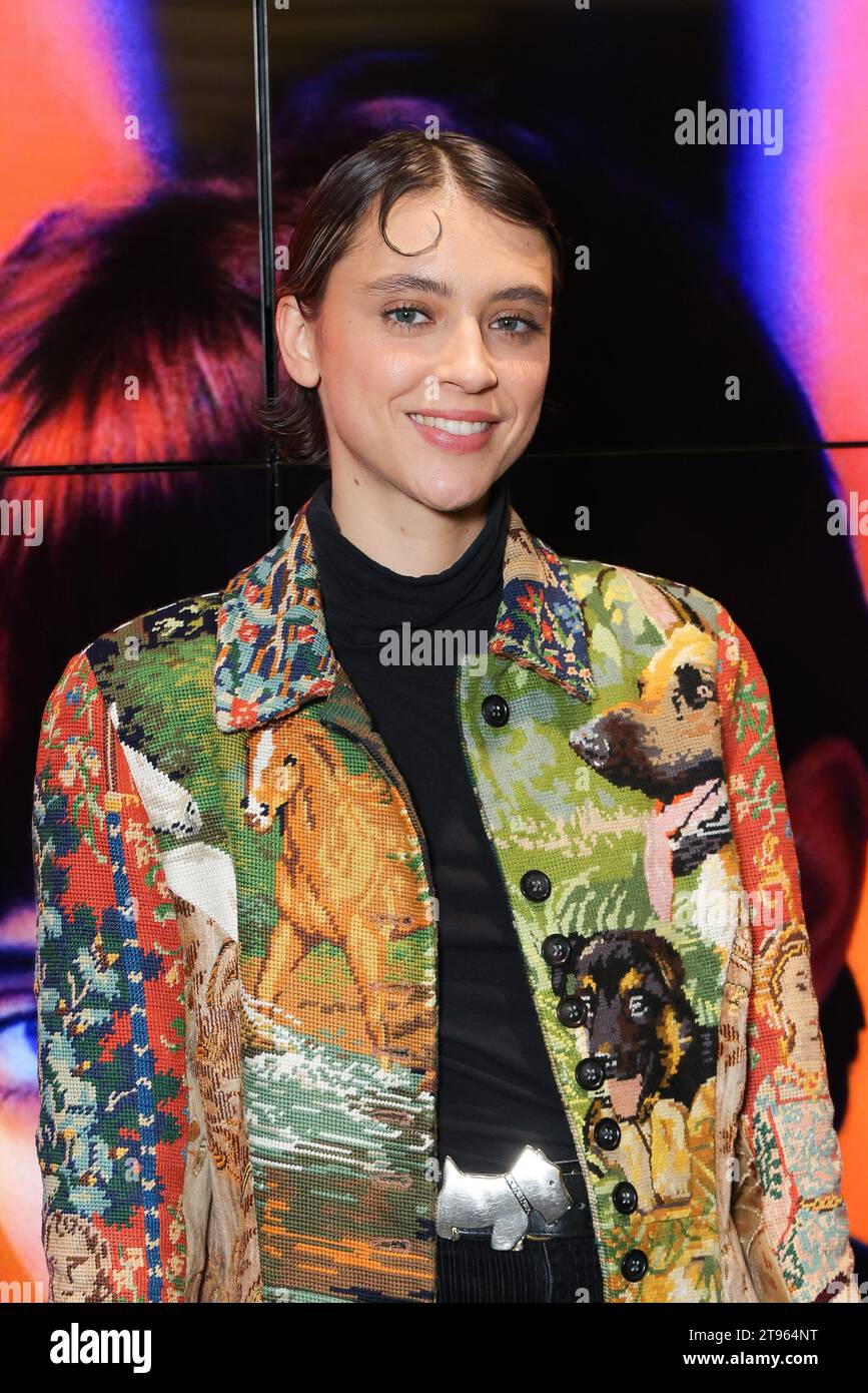 Paris, France. 20th Nov, 2023. Singer and actress Claire Pommet aka Pomme attending the premiere ...