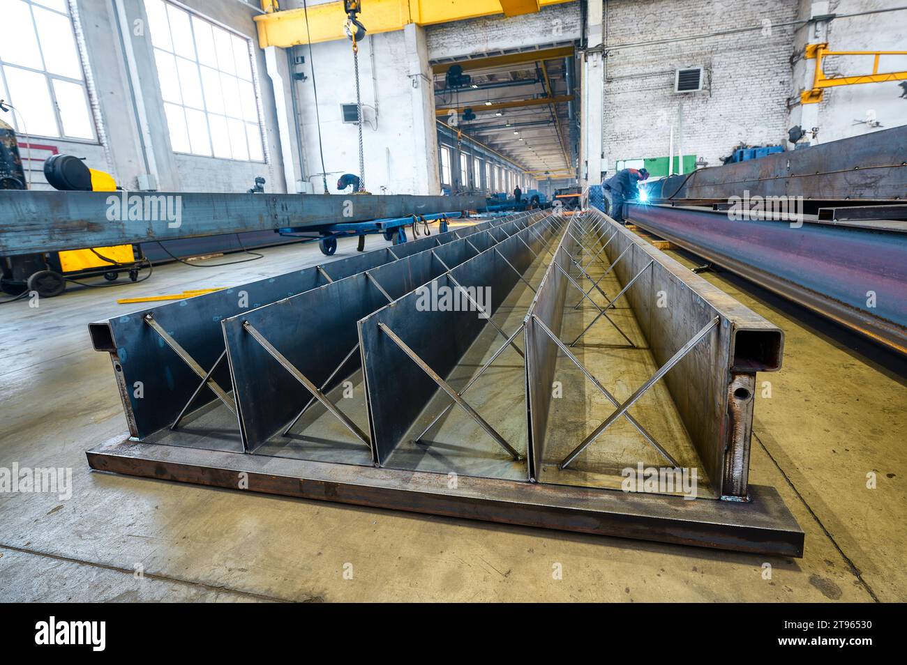 Steel carcass construction hi-res stock photography and images - Alamy