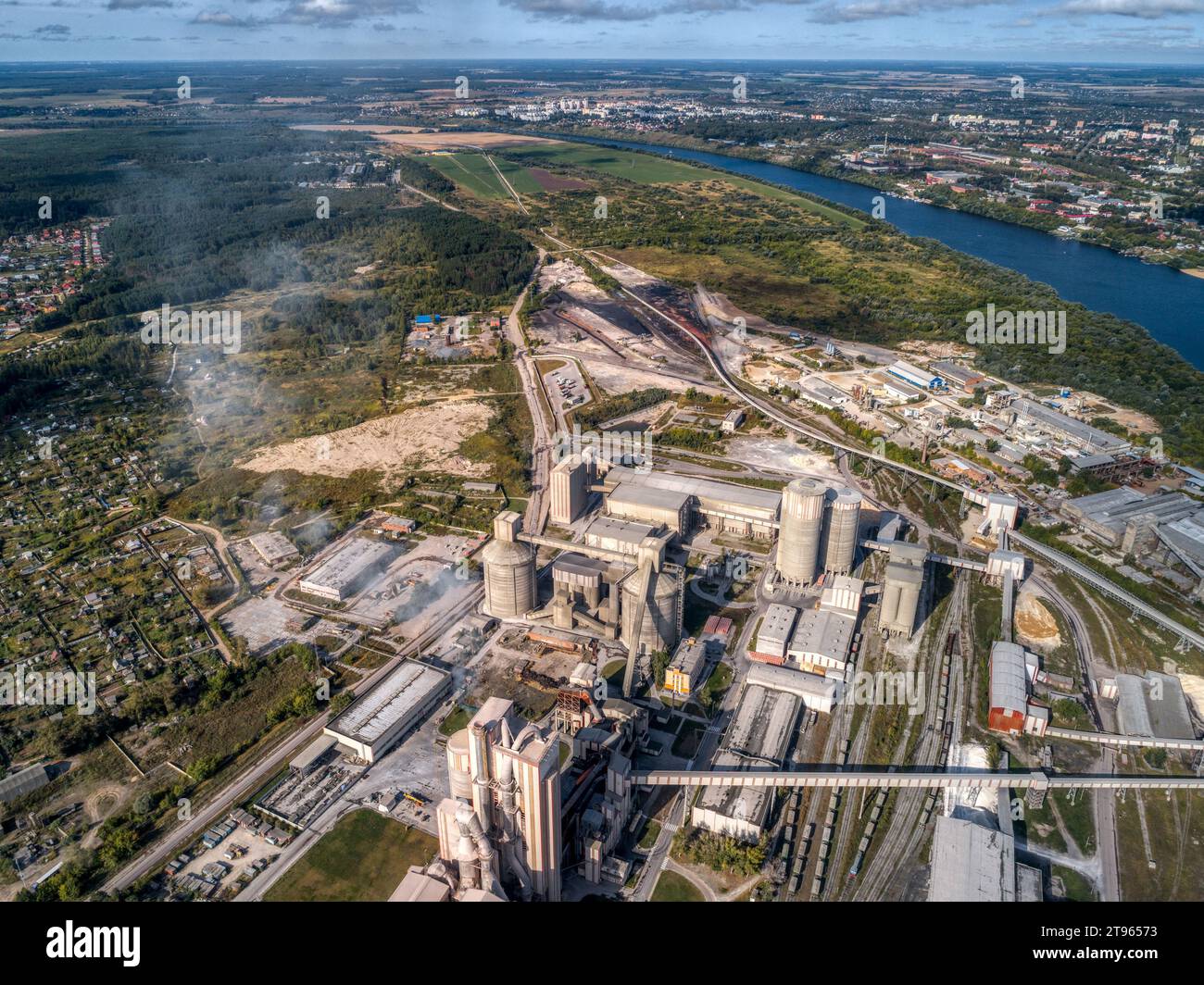 Aerial view cement plant production hi-res stock photography and images ...