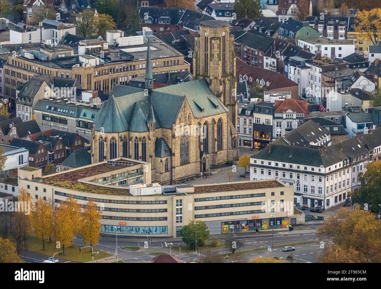 Buer center hi-res stock photography and images - Alamy