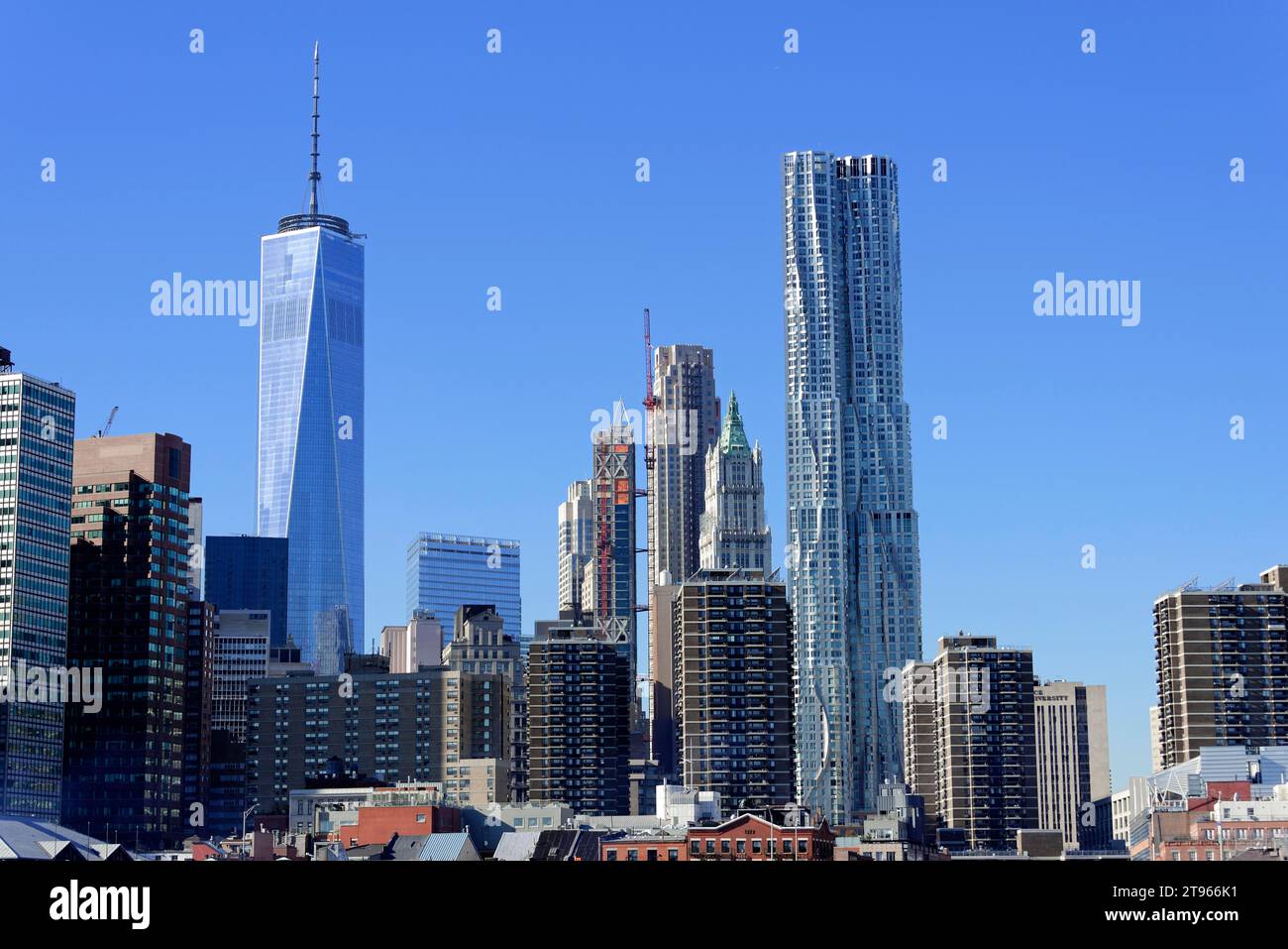 New york finance manhattan skyline hi-res stock photography and images ...