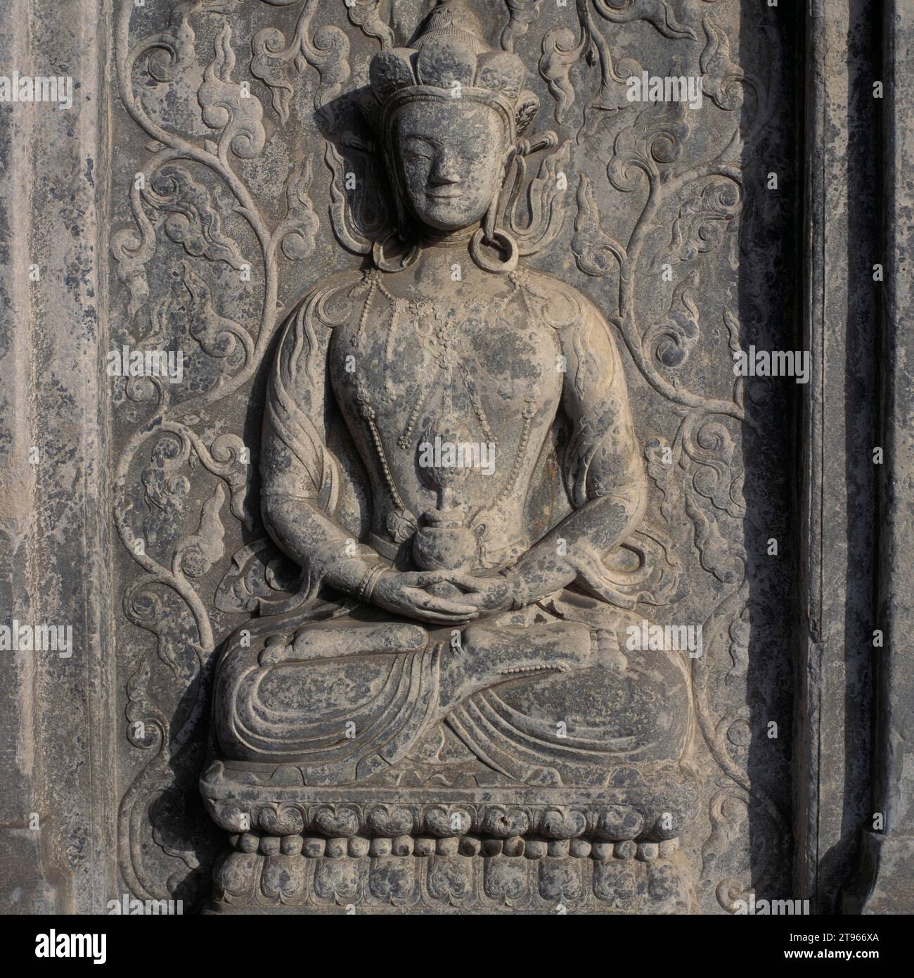 China, Beijing: Surroundings: Temple of the Azure Clouds (Bi Yun Si ...