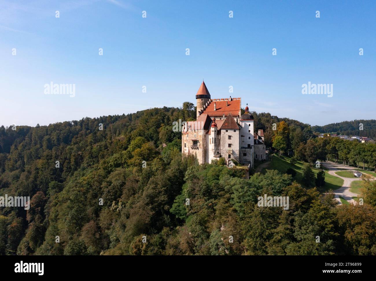 Clam shot hi-res stock photography and images - Alamy
