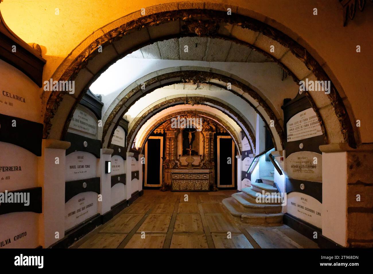 Sao francisco porto catacomb hi-res stock photography and images - Alamy