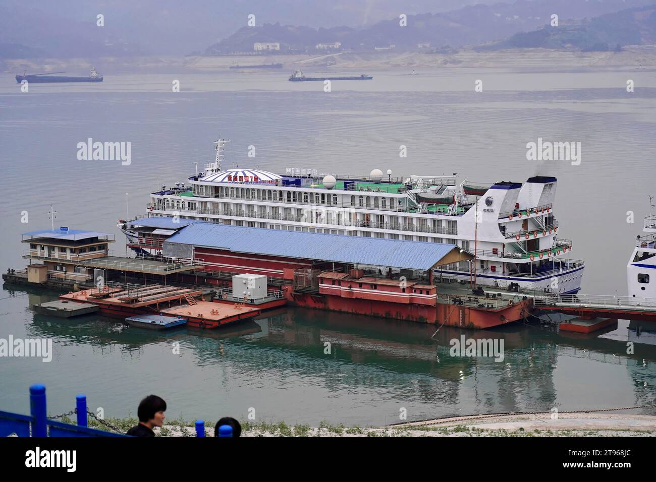 Cruise ship on the Yangtze River, Yichang, Hubei Province, China Stock ...