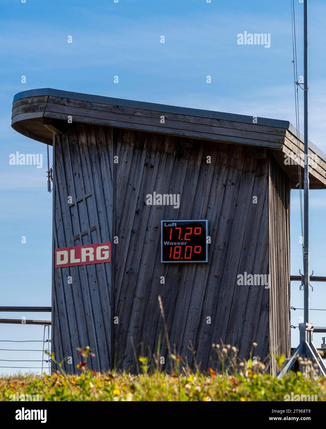 DLRG rescue station with temperature display, Baabe, Ruegen ...