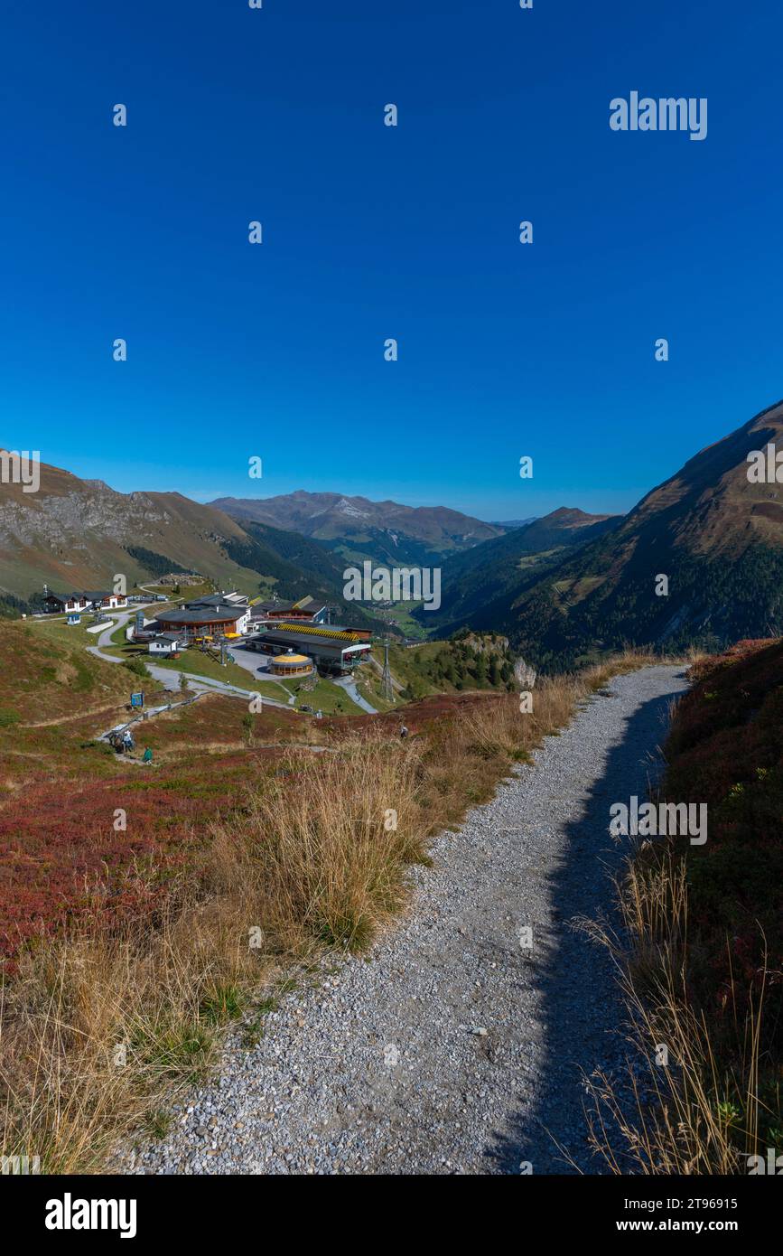 Intermediate station Sommerbergalm (2) (100m) of the Hintertux glacier ...