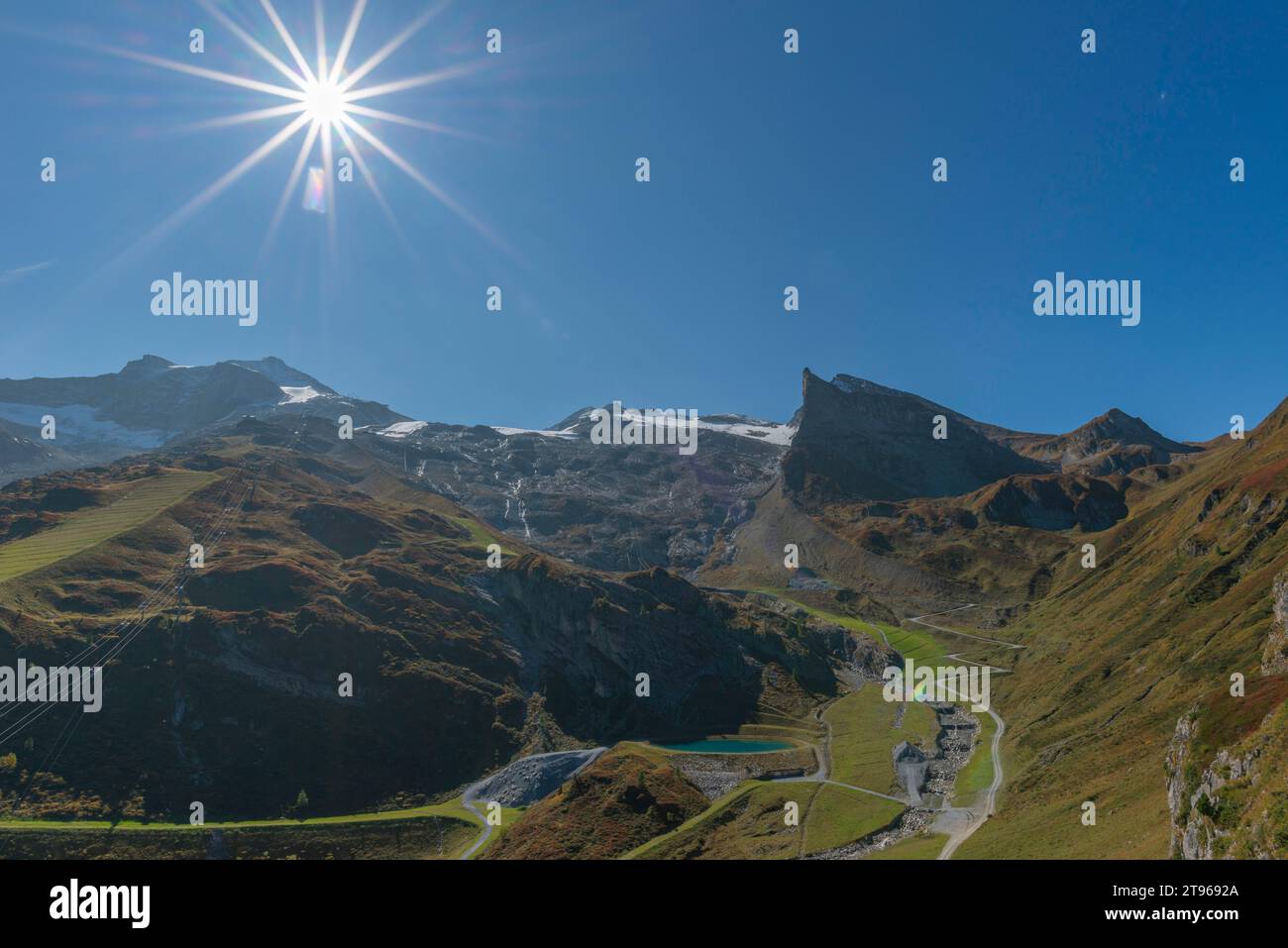 Hintertux glacier, seen from the intermediate station Sommerbergalm (2 ...