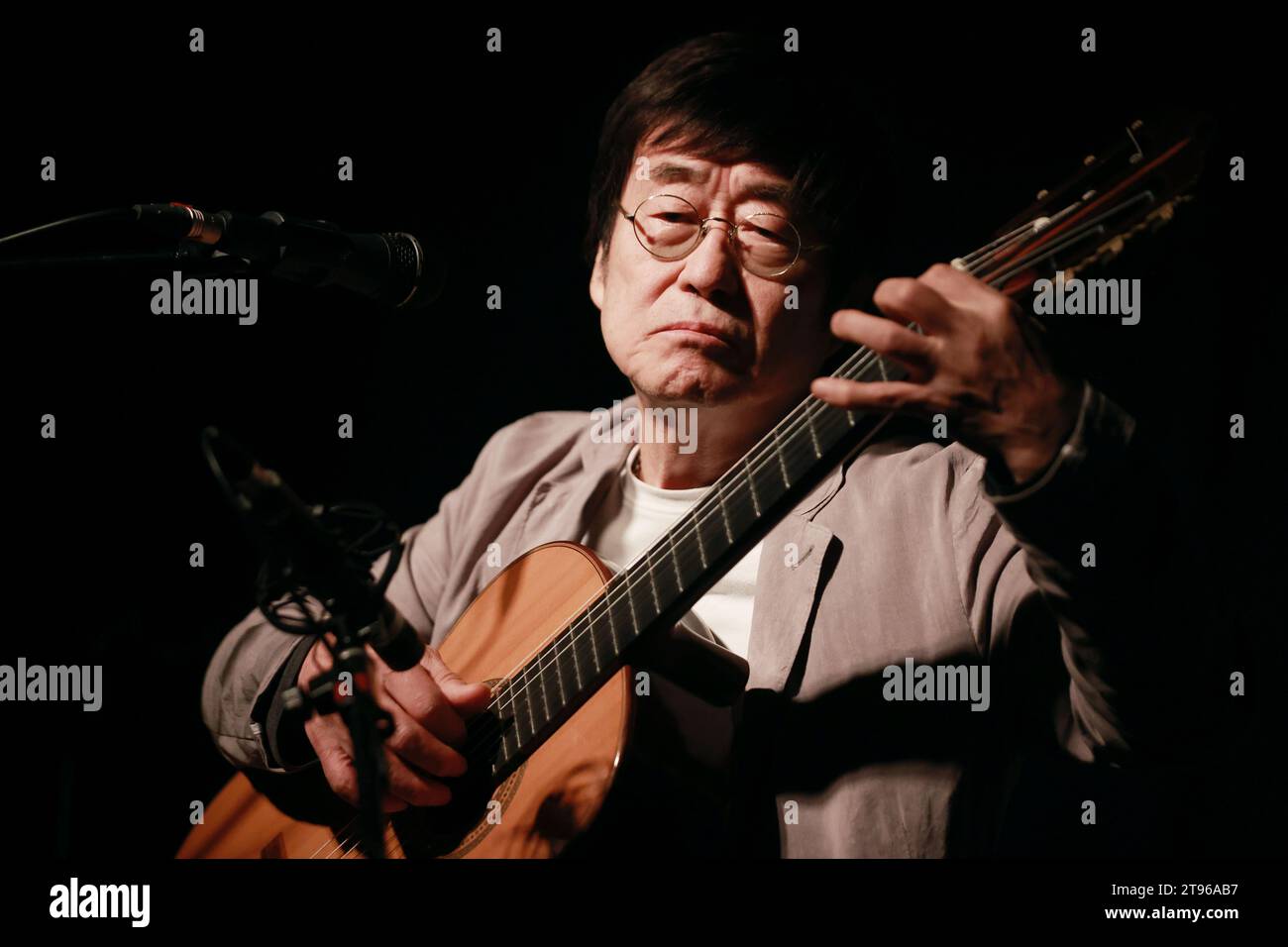 23rd Nov, 2023. S. Korean singer Kim Chang-wan South Korean singer Kim ...