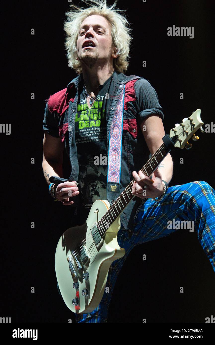 Ben Wells guitarist with Black Stone Cherry Stock Photo - Alamy