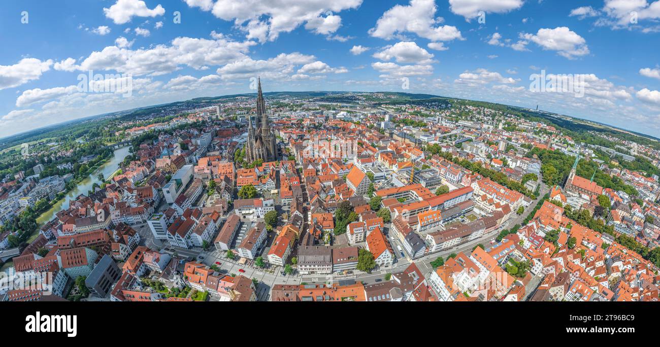 Ulm and Neu-Ulm, the twin city on the Danube in an aerial view Stock ...