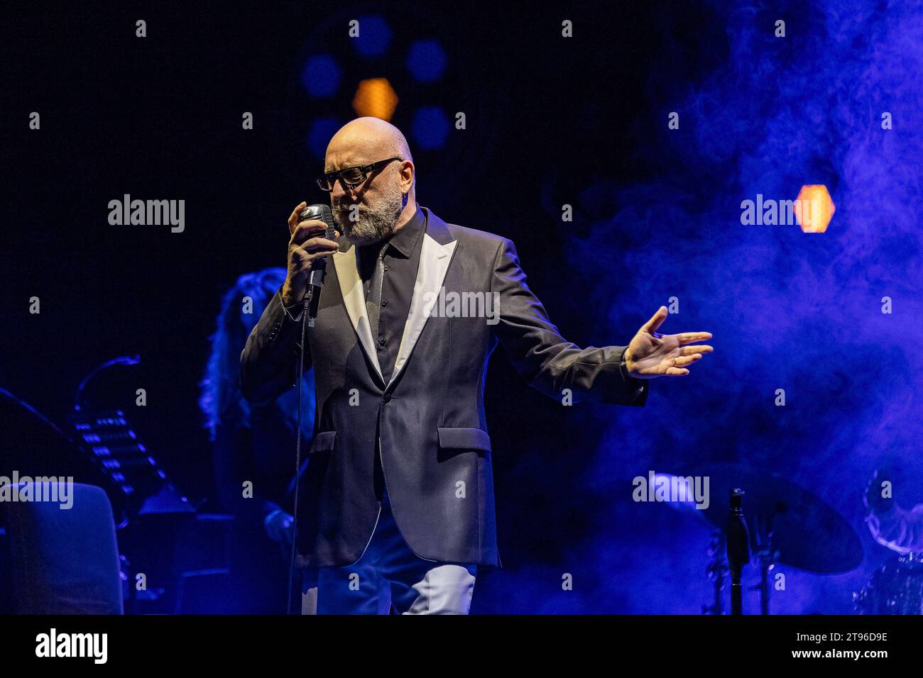 Mario biondi live concert hi-res stock photography and images - Alamy