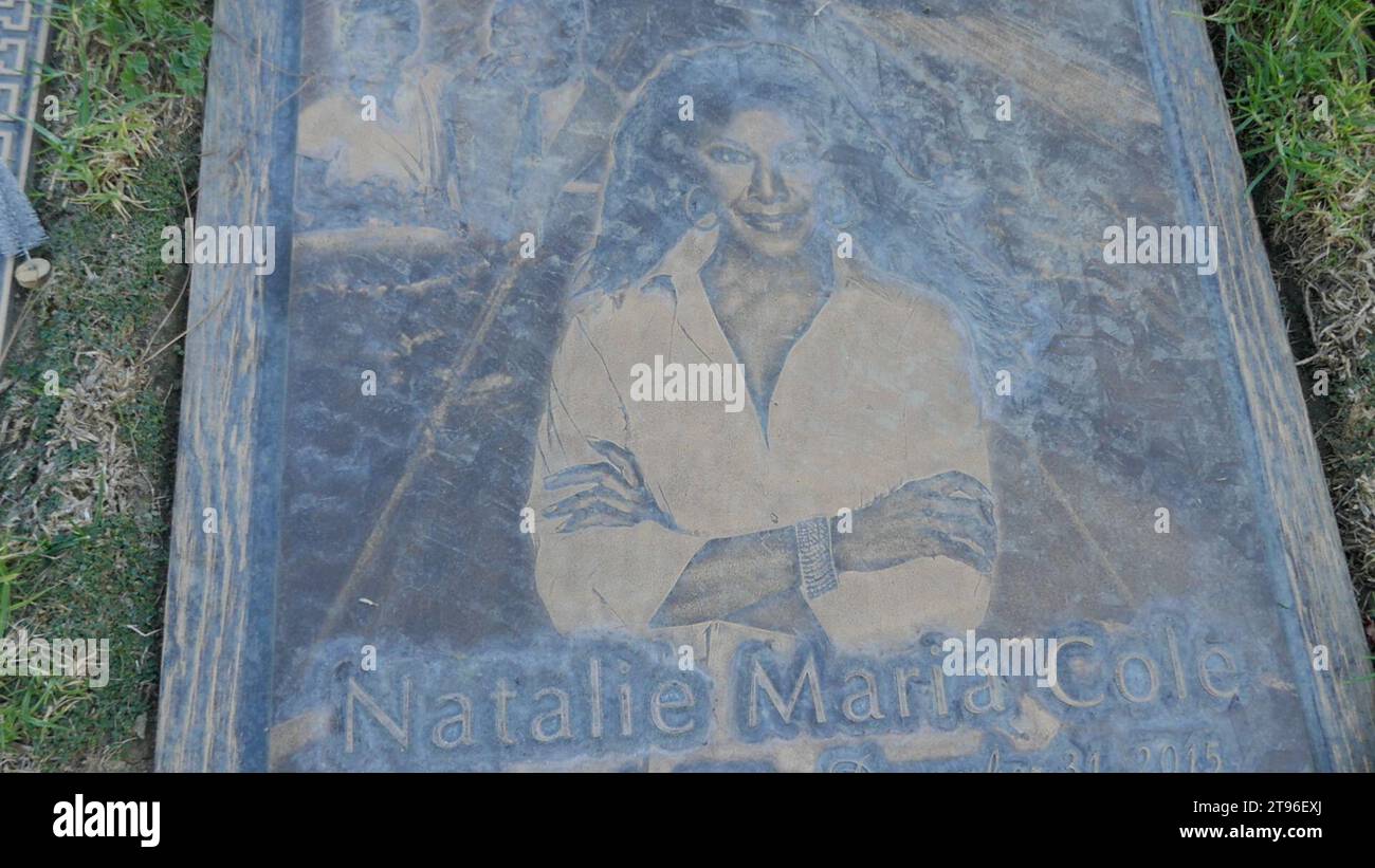 Glendale, California, USA 21st November 2023 Singer Natalie Cole Grave ...