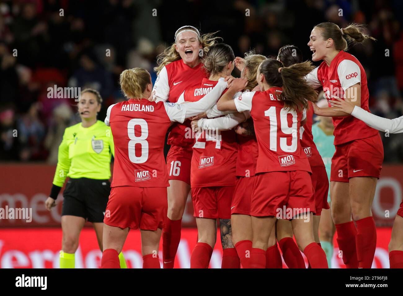 Slavia praha team hi-res stock photography and images - Alamy