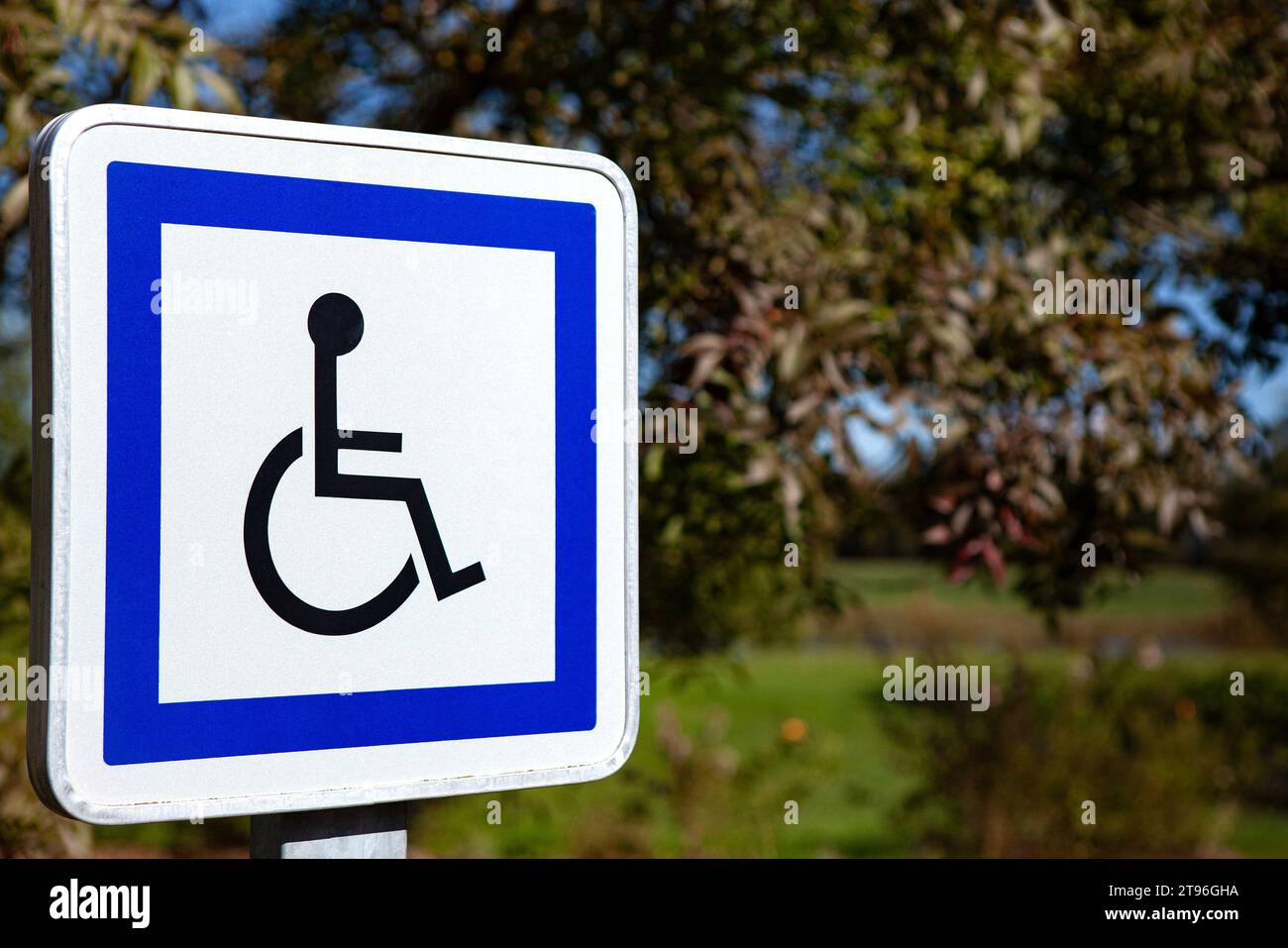 Sign indicating passage for the physically disabled Stock Photo - Alamy