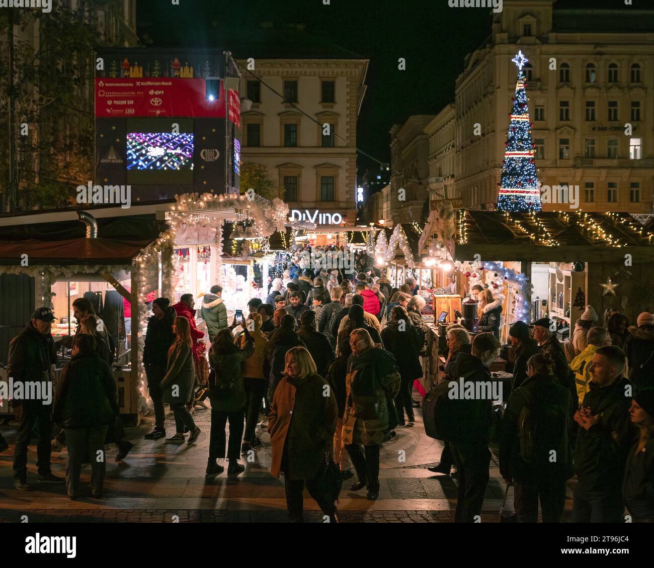 Famous Christmas market what name is Basilica advent in Budapest ...