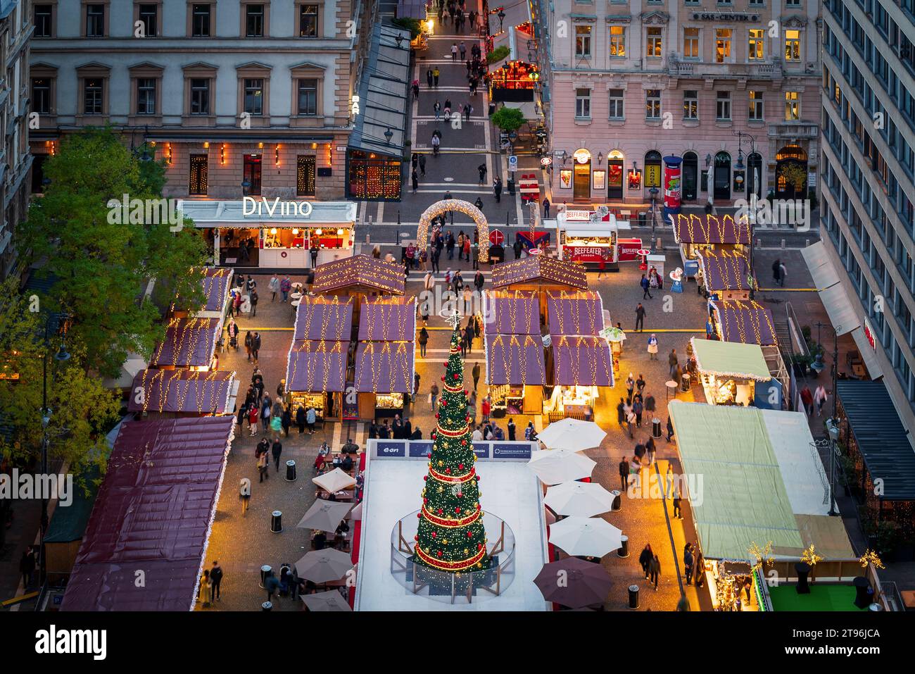 Famous Christmas market what name is Basilica advent in Budapest ...