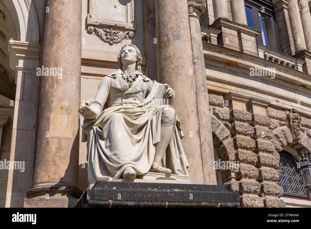 Johann wolfgang goethe statue hi-res stock photography and images - Alamy