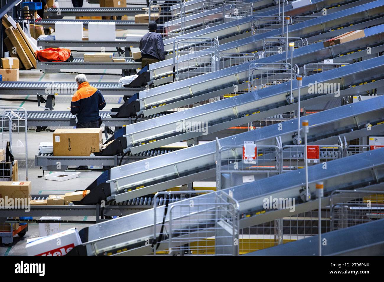 Bestellingen hi-res stock photography and images - Alamy