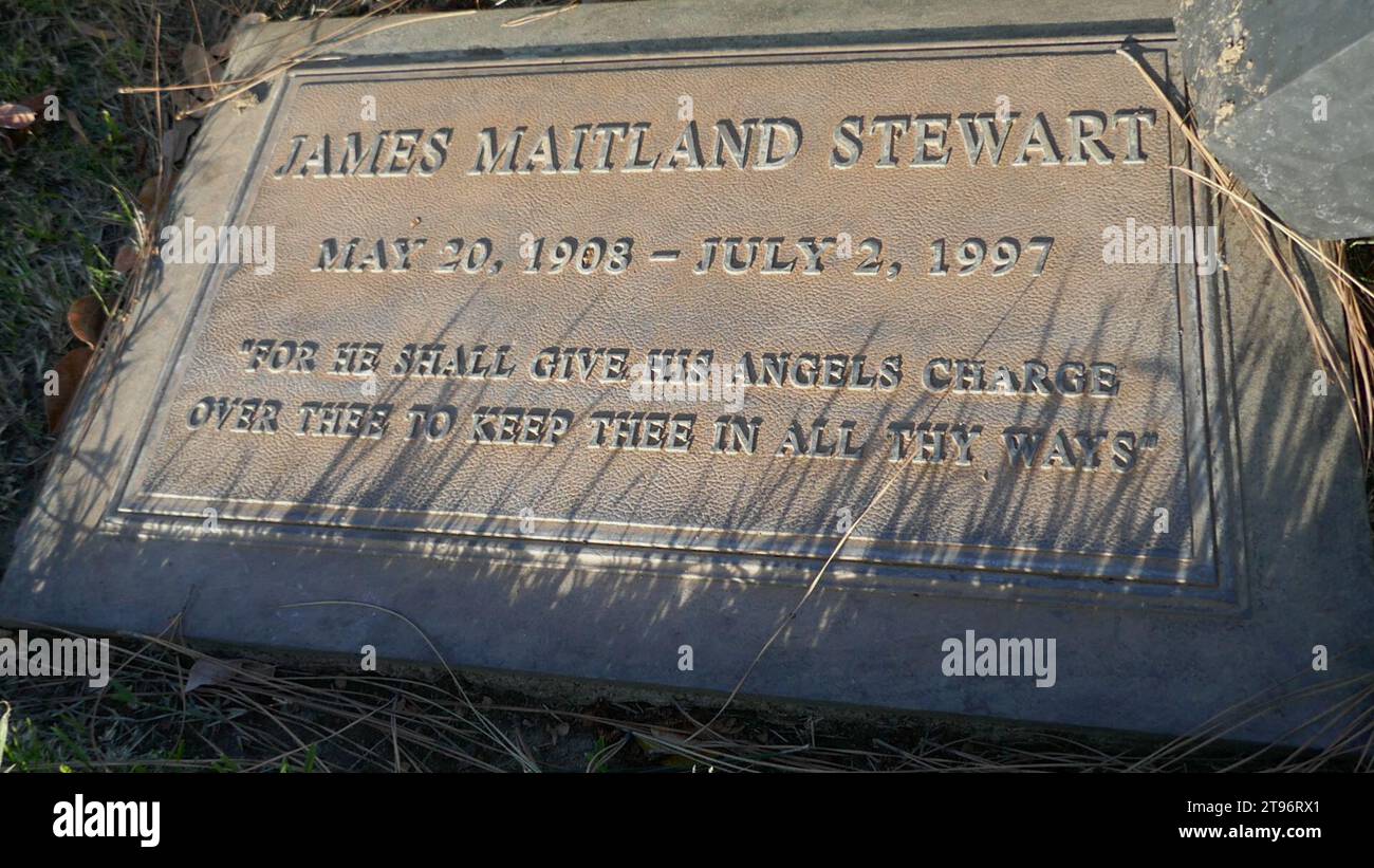 Glendale, California, USA 21st November 2023 Actor Jimmy Stewart Grave in Wee Kirk Churchyard at ...