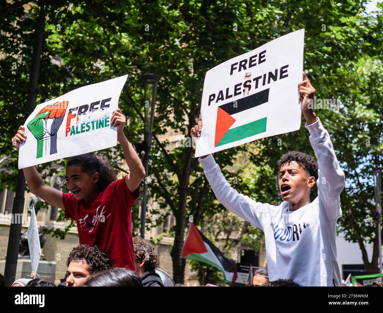 Melbourne, Australia. 23rd Nov, 2023. Student demonstrators hold ...