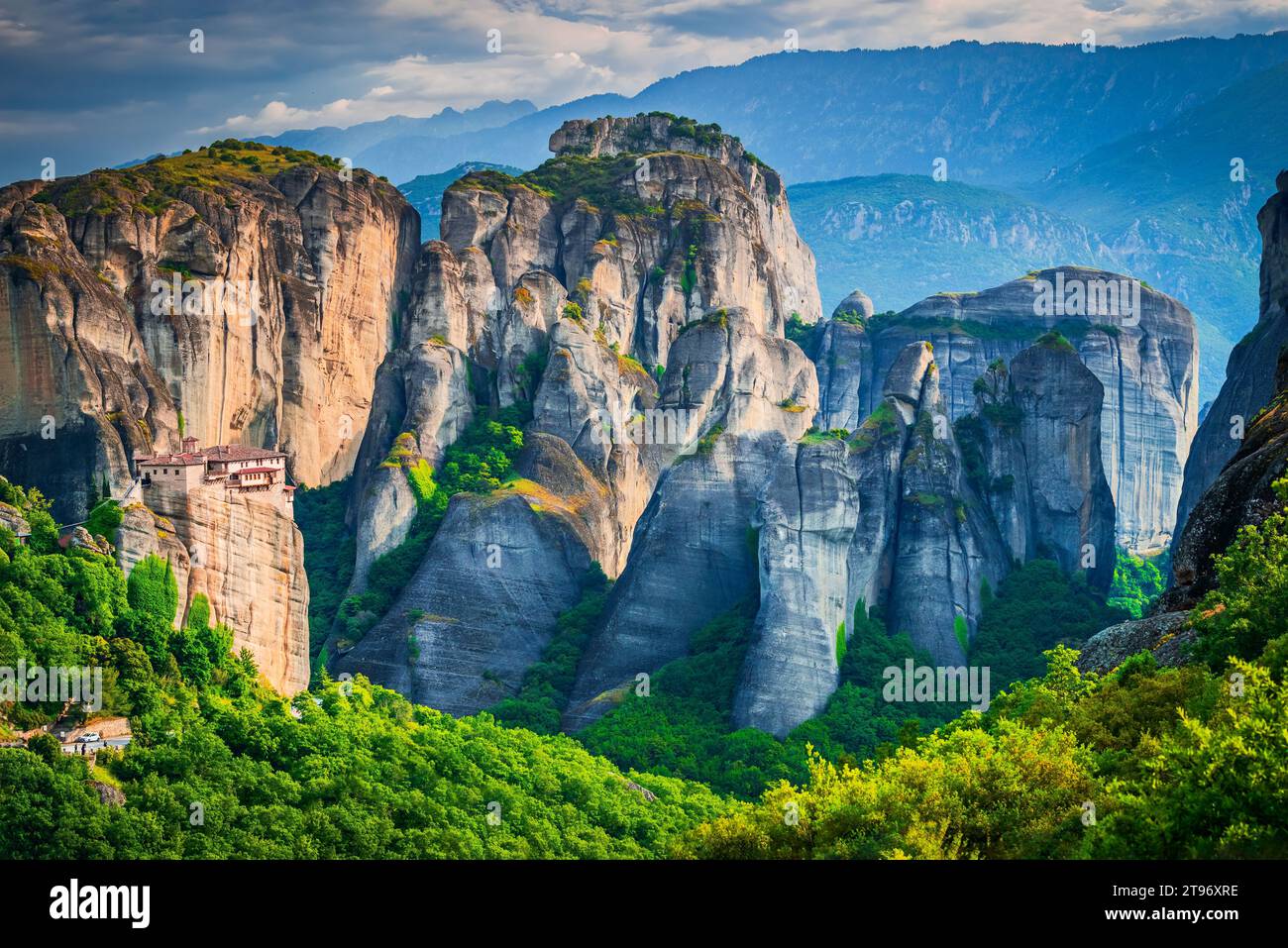 Rock formations meteora greece hi-res stock photography and images - Alamy