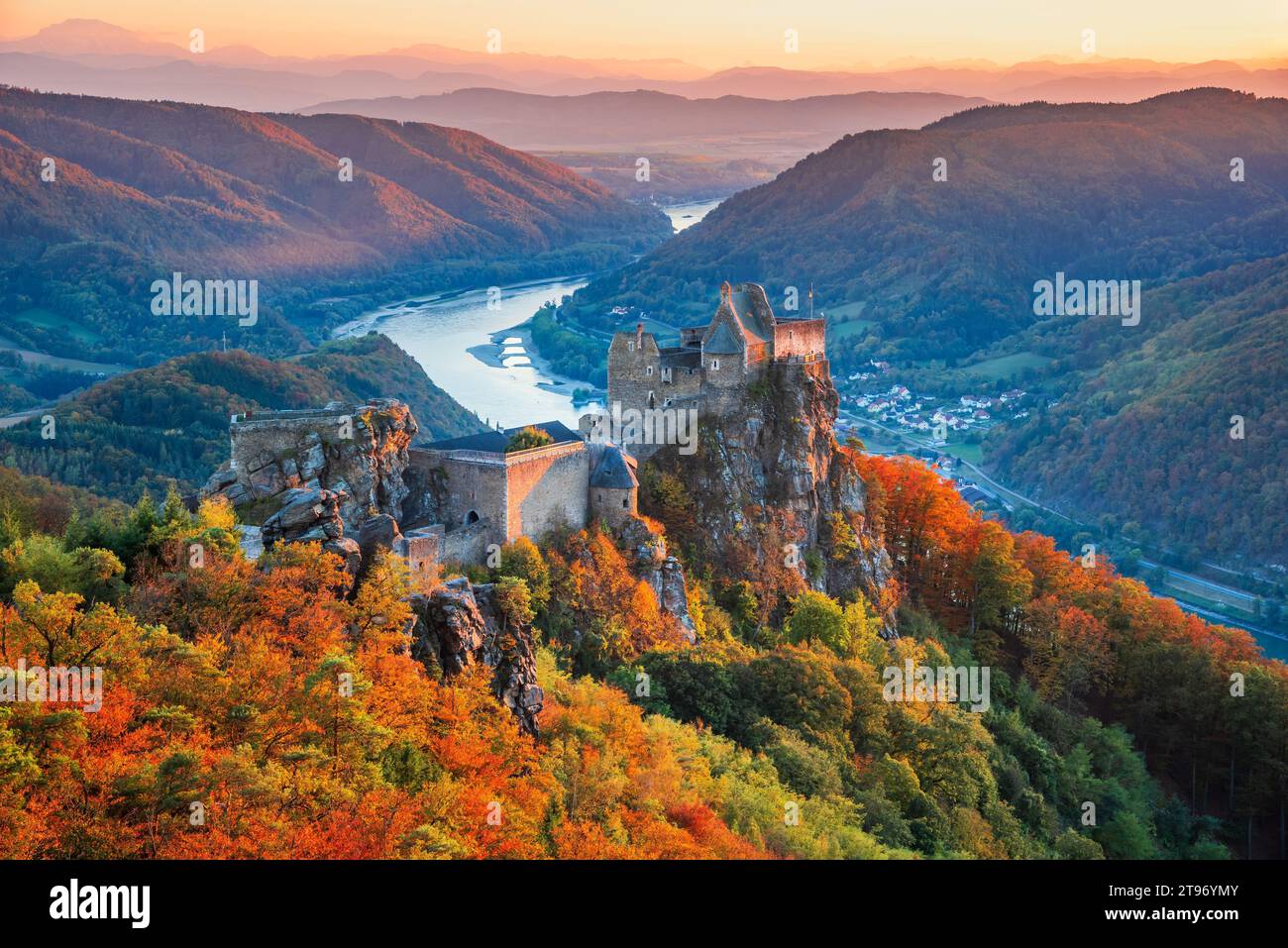 Aggstein castle hi-res stock photography and images - Alamy