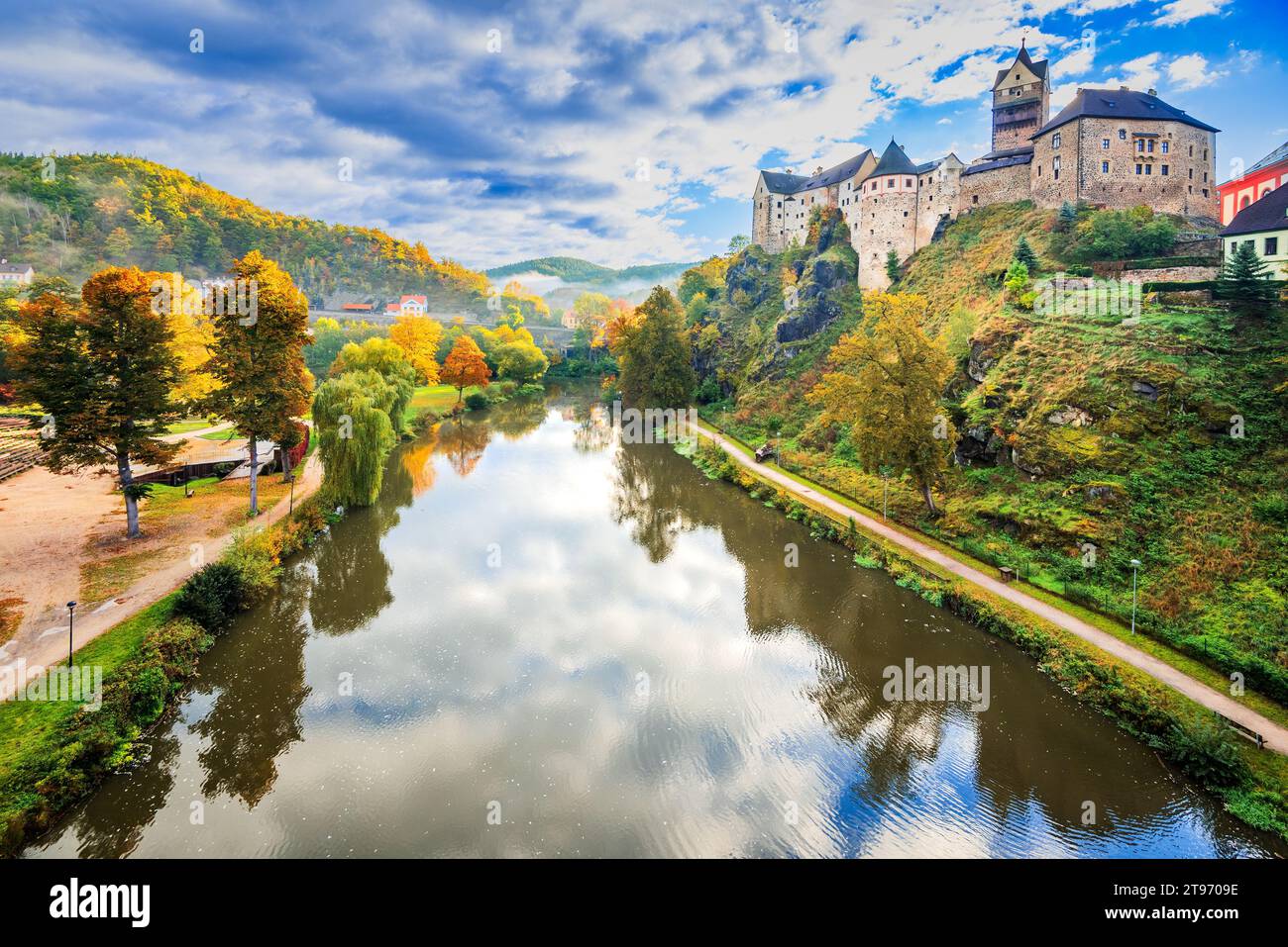 Loket elbogen hi-res stock photography and images - Alamy