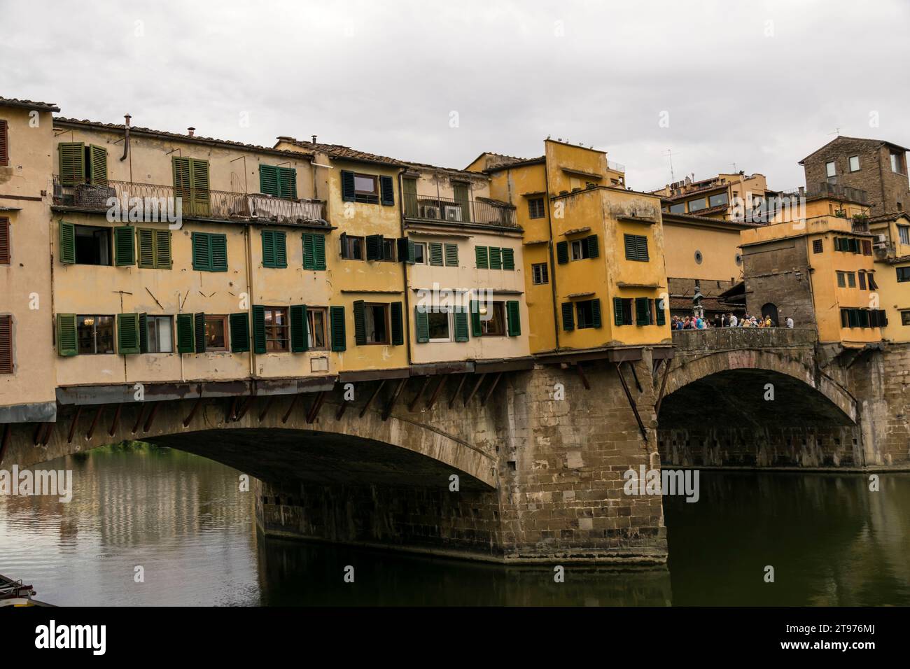 Ponte Vecchio Arch Bridge - Florence - Italy Stock Photo - Alamy