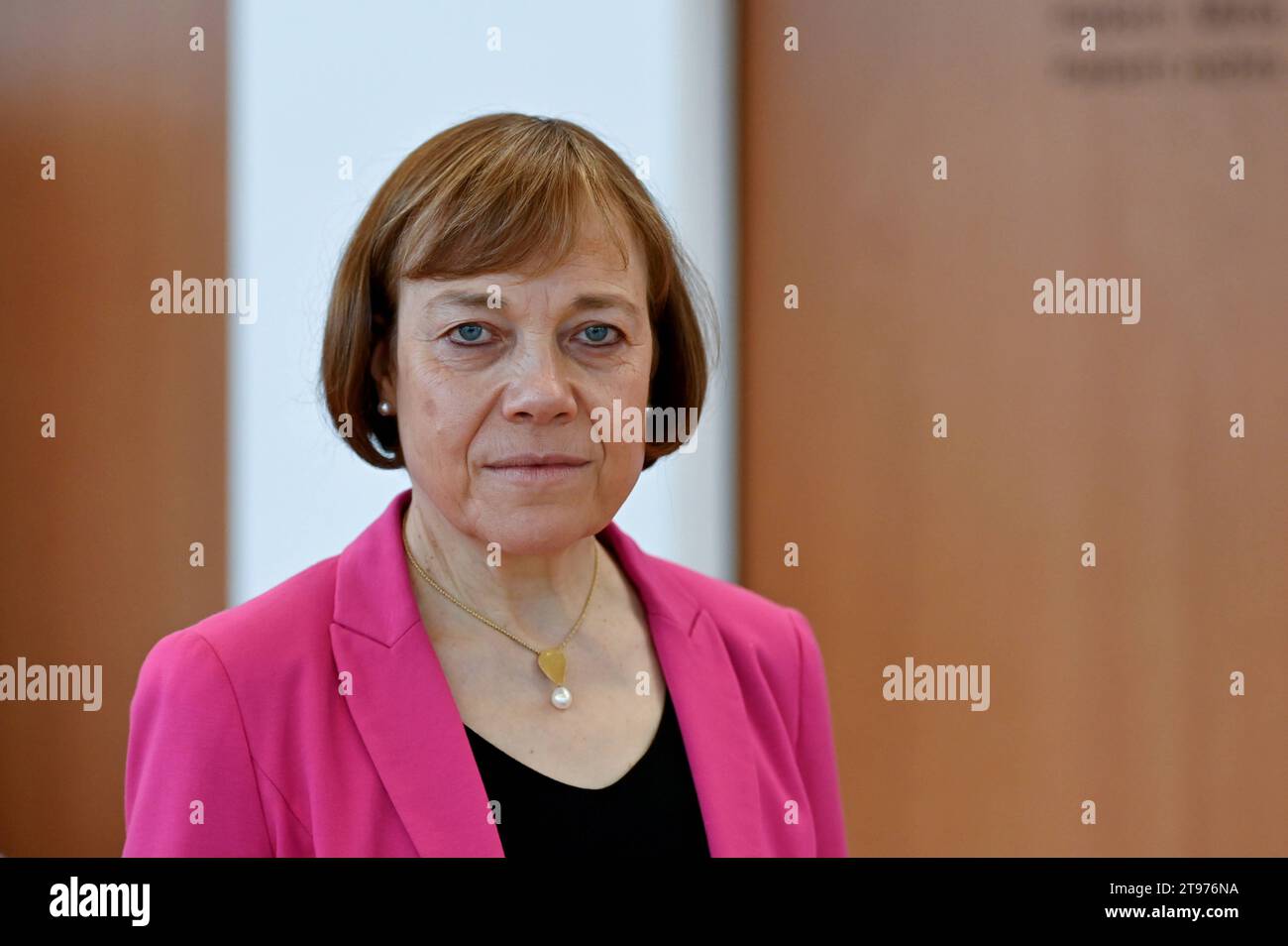 Portraet von Praeses Annette Kurschus, Vorsitzende des Rates der ...