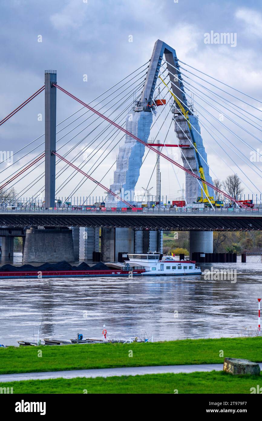 Neubau der Autobahnbrücke der A1 über den Rhein bei Leverkusen, nach der Fertigstellung der ...