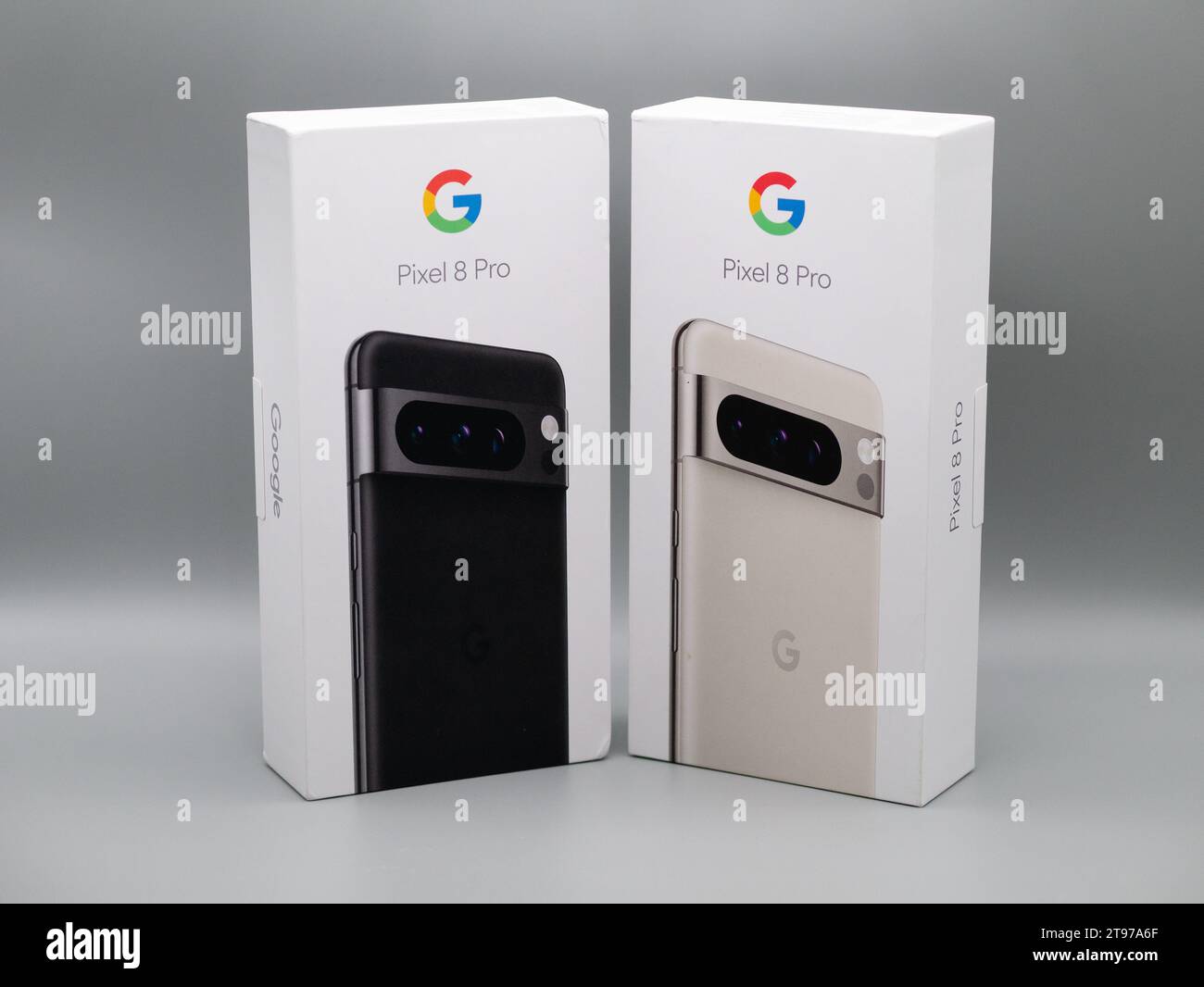 Pixel 8 pro hi-res stock photography and images - Alamy