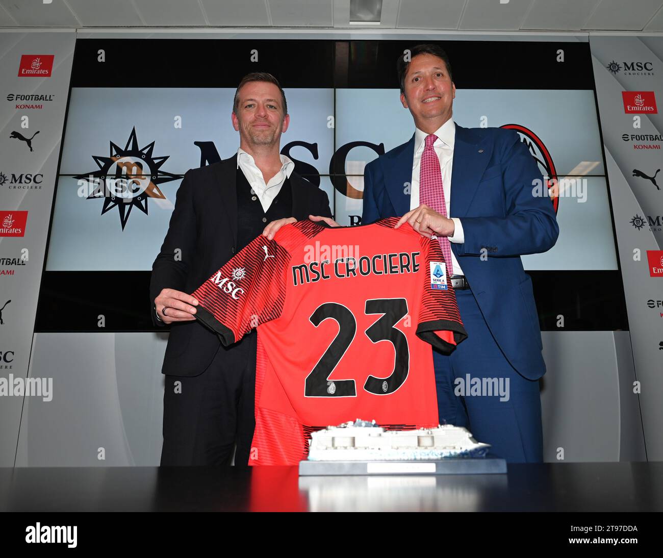 Msc crociere hi-res stock photography and images - Alamy