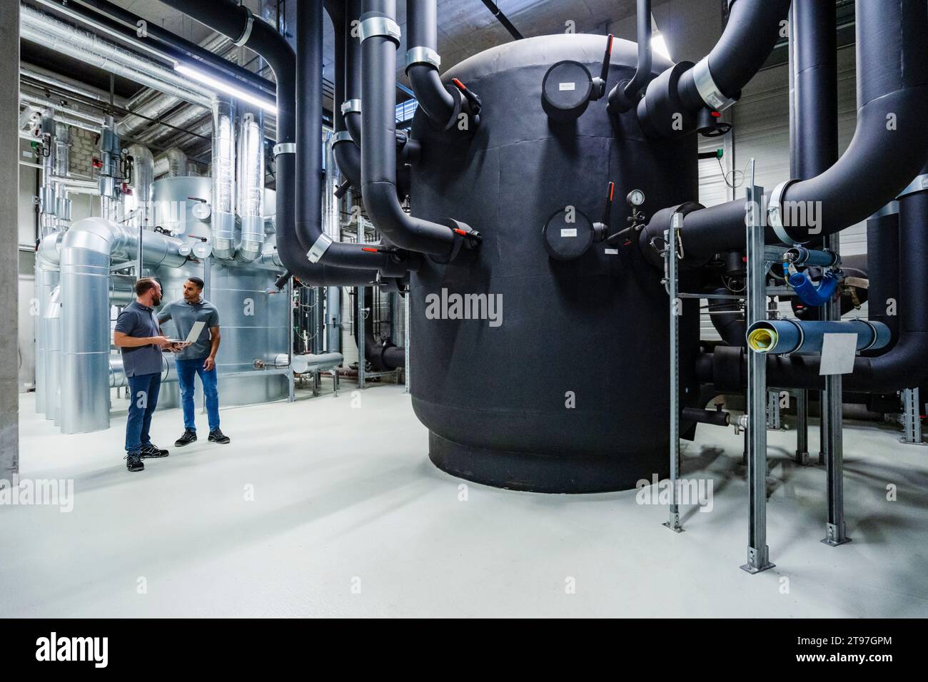 Employees diversity hi-res stock photography and images - Alamy