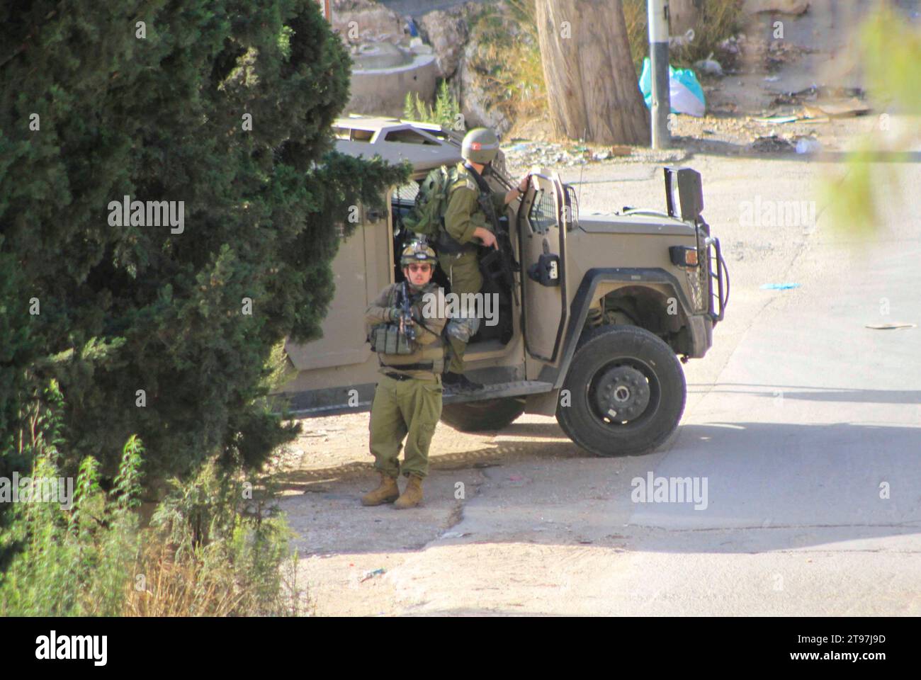 Israeli forces on Thursday raid into the Balata refugee camp in eastern ...