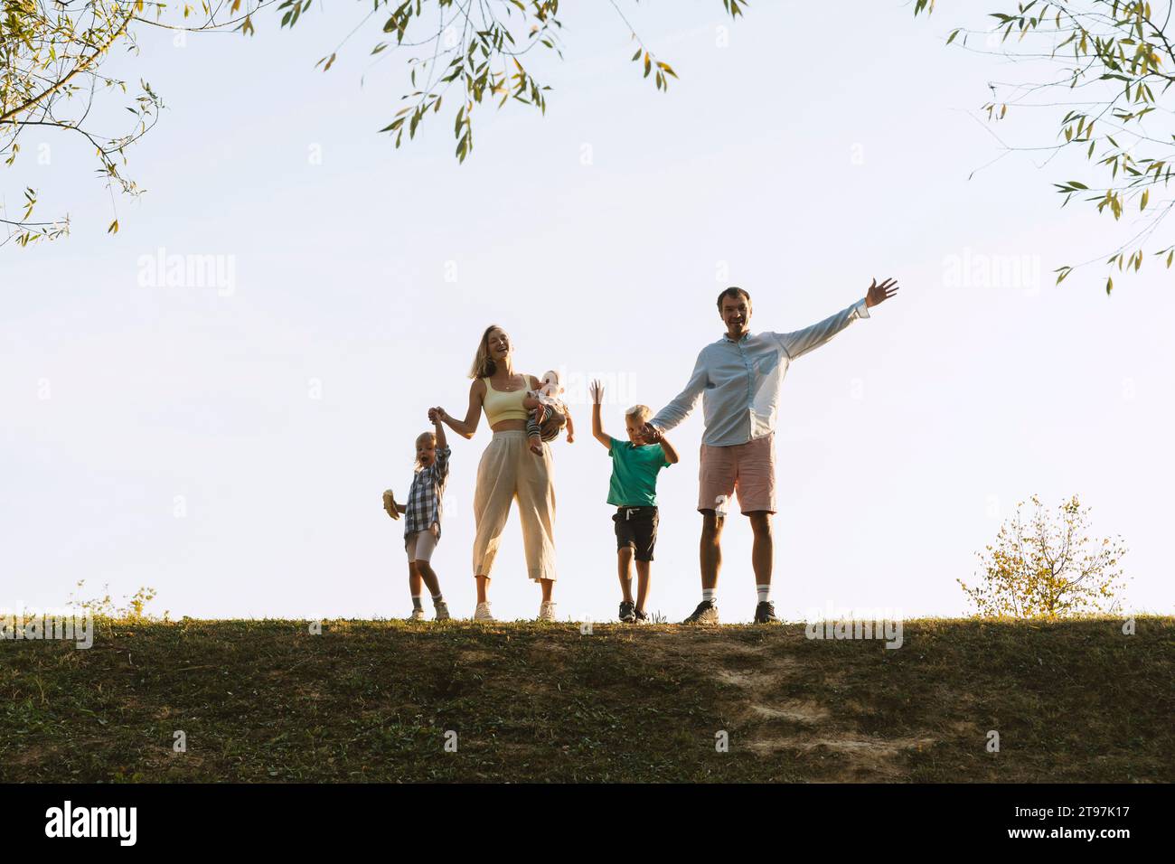 Family time light hi-res stock photography and images - Alamy