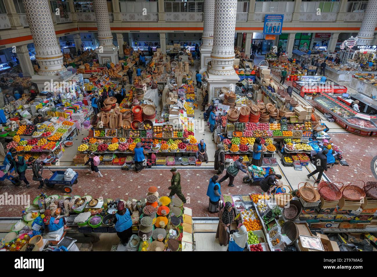 Central market main facade hi-res stock photography and images - Alamy